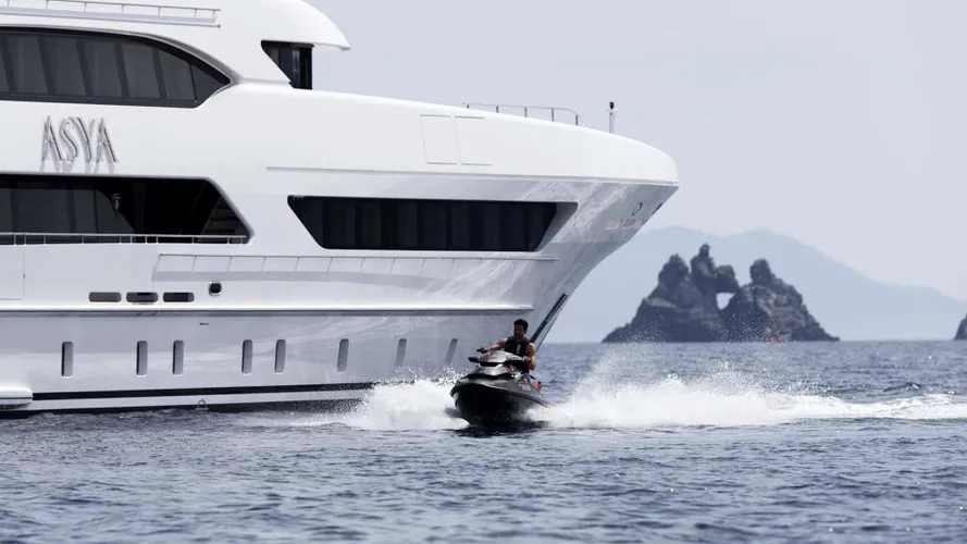 ASYA yacht for charter (Heesen Yachts, 46.7m, 2015)